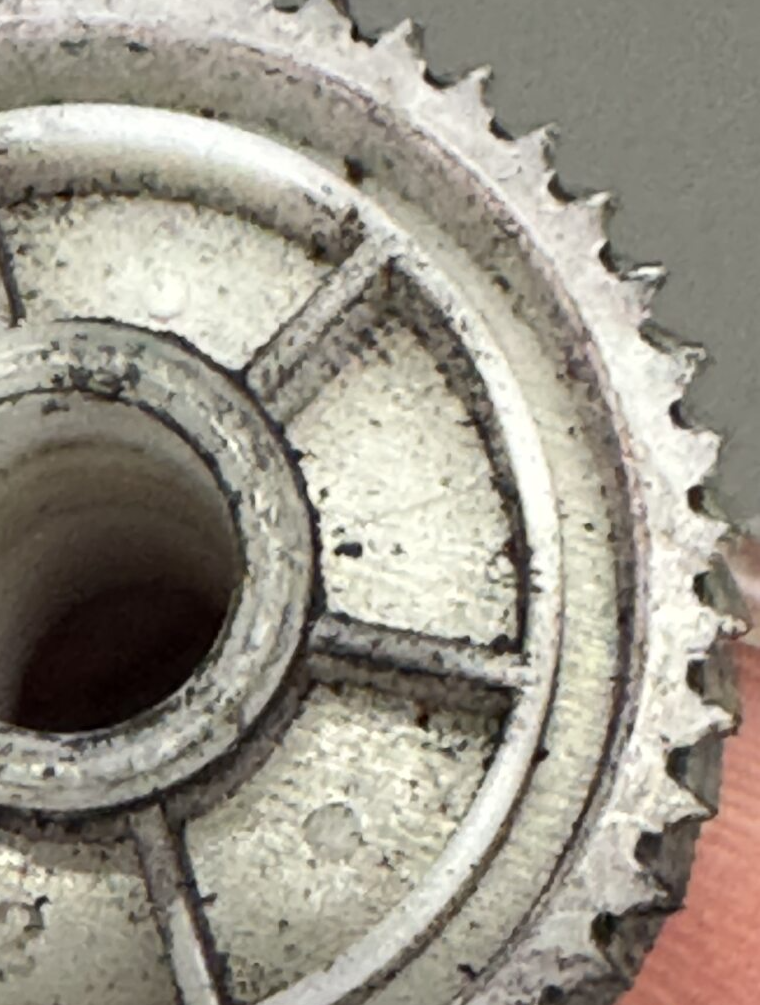 Bad condition motor shaft and gear images – DG3 Printing Services